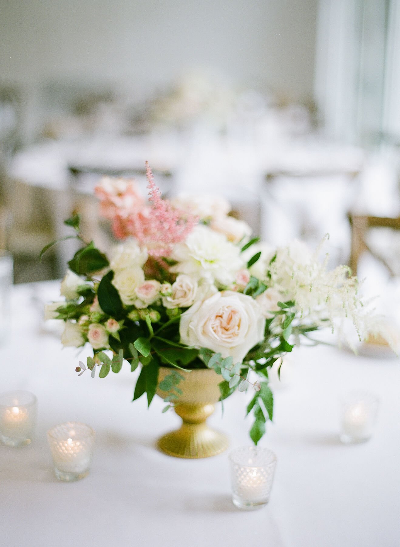 How to Wow Your Wedding Guests - heatherpaperie.com