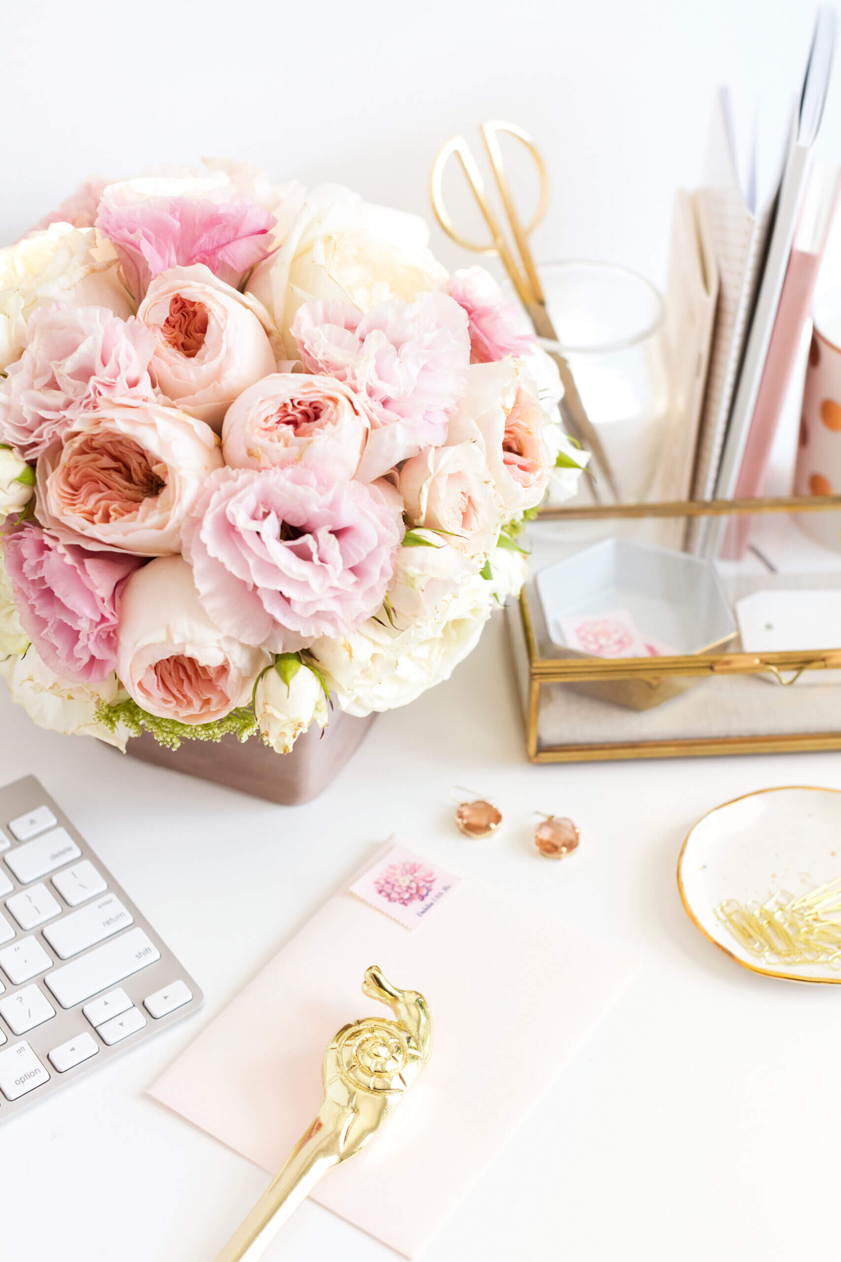 How to Wow Your Wedding Guests - heatherpaperie.com